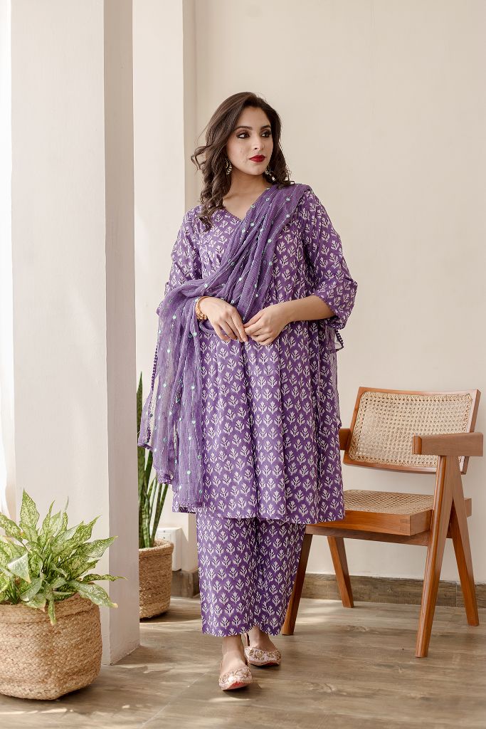 Best Traditional Indian Ethnic Wear In India Online: Gulabo Jaipur