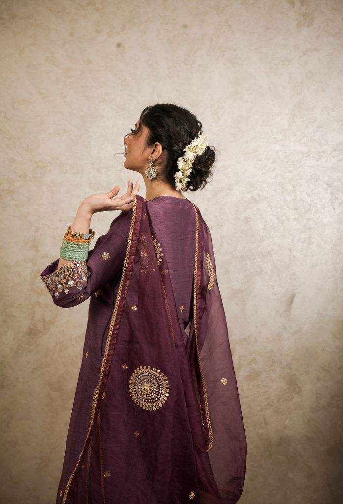 Reeha Mauve Straight Set – Gulabo Jaipur