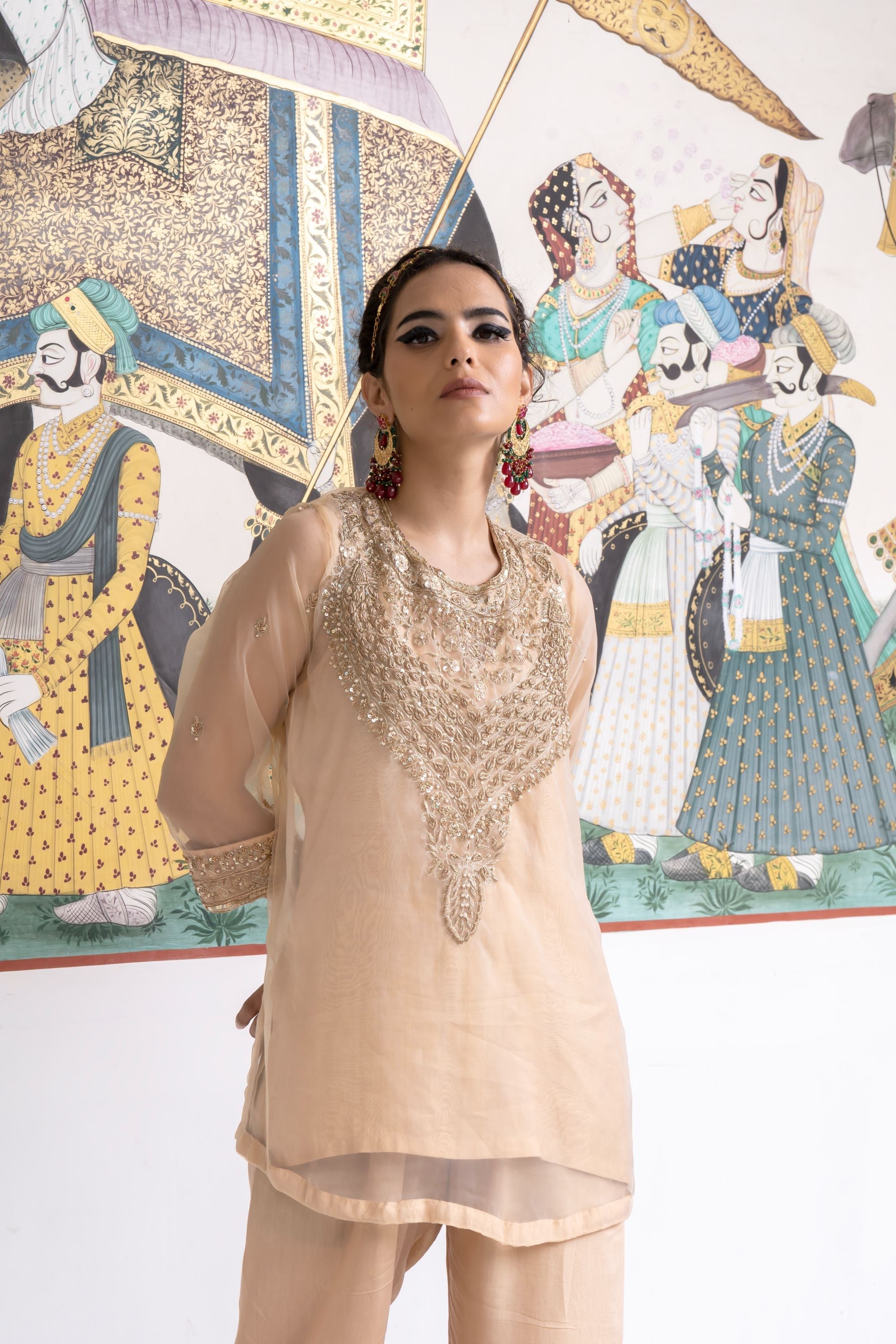 Zardozi Zifa Golden Organza Kurta Set With Muslin Pant